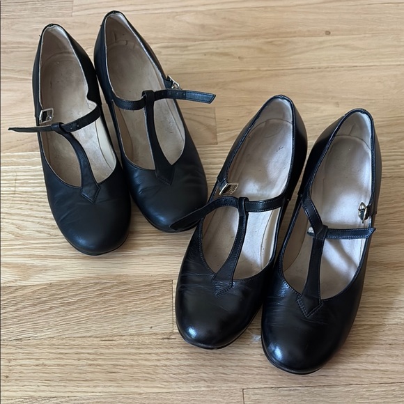 Laduca | Shoes | Black Tstrap Laduca Roxie 25 Inch Hard Sole Heels ...